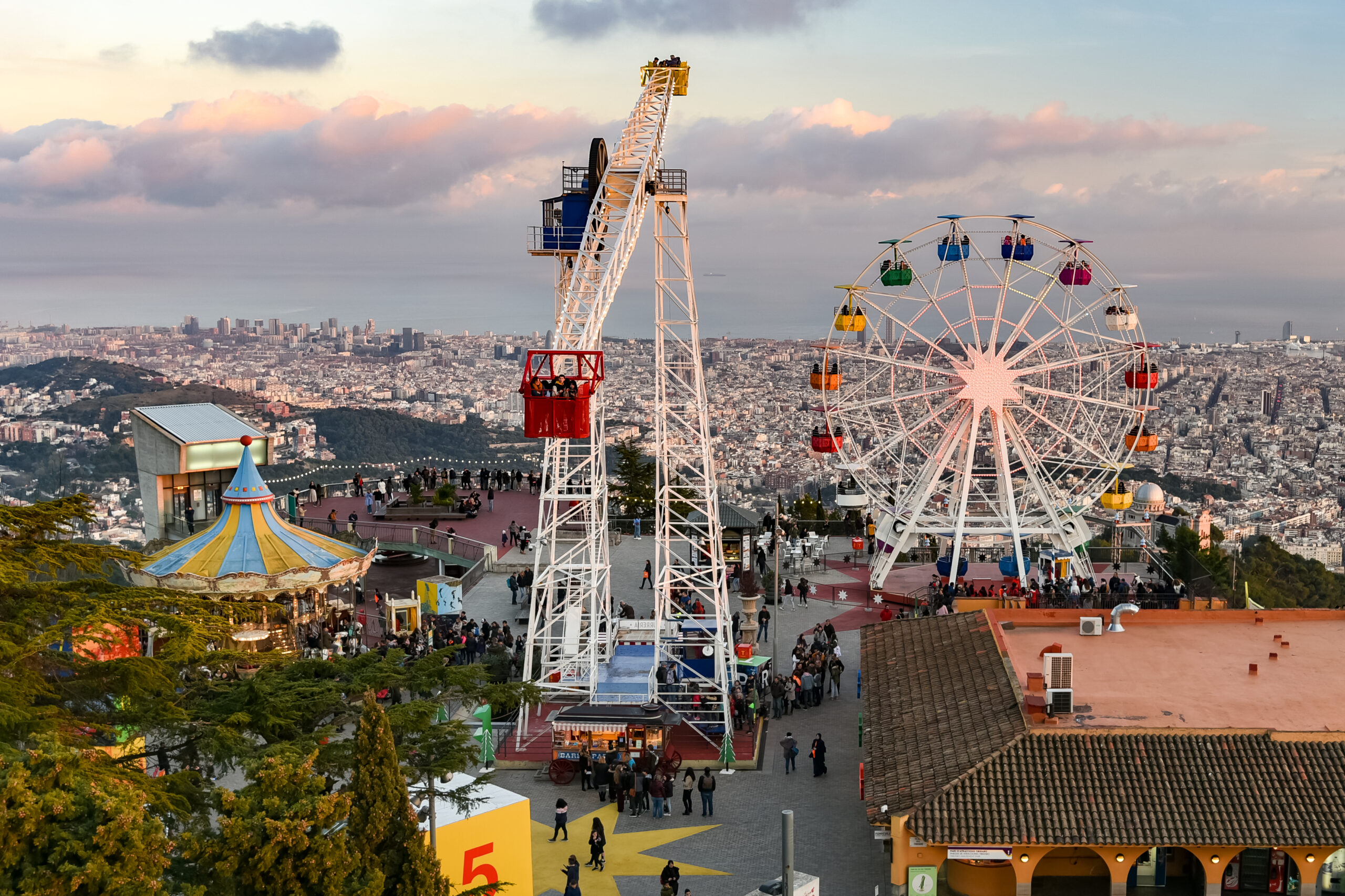 Tibidabo: Descubre cuánto cuesta la entrada al parque mágico y disfruta ...
